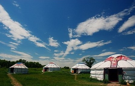 Cool Inflatable Dome Mongolian Yurt Tent Durable With 200kg Bearable Weight